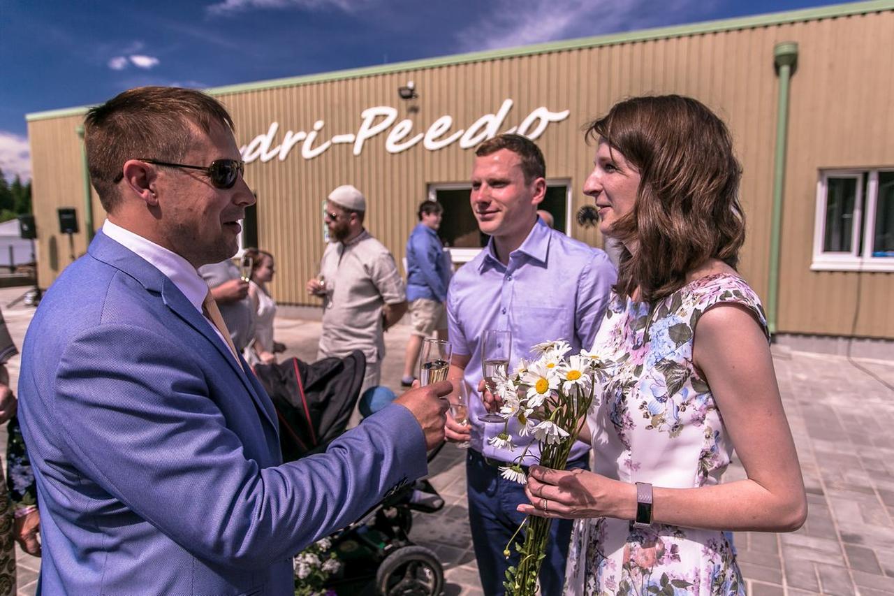 Eesti parim noortalunike pere Linda Pajo-Kermo Rannamäe avasid kitsefarmi