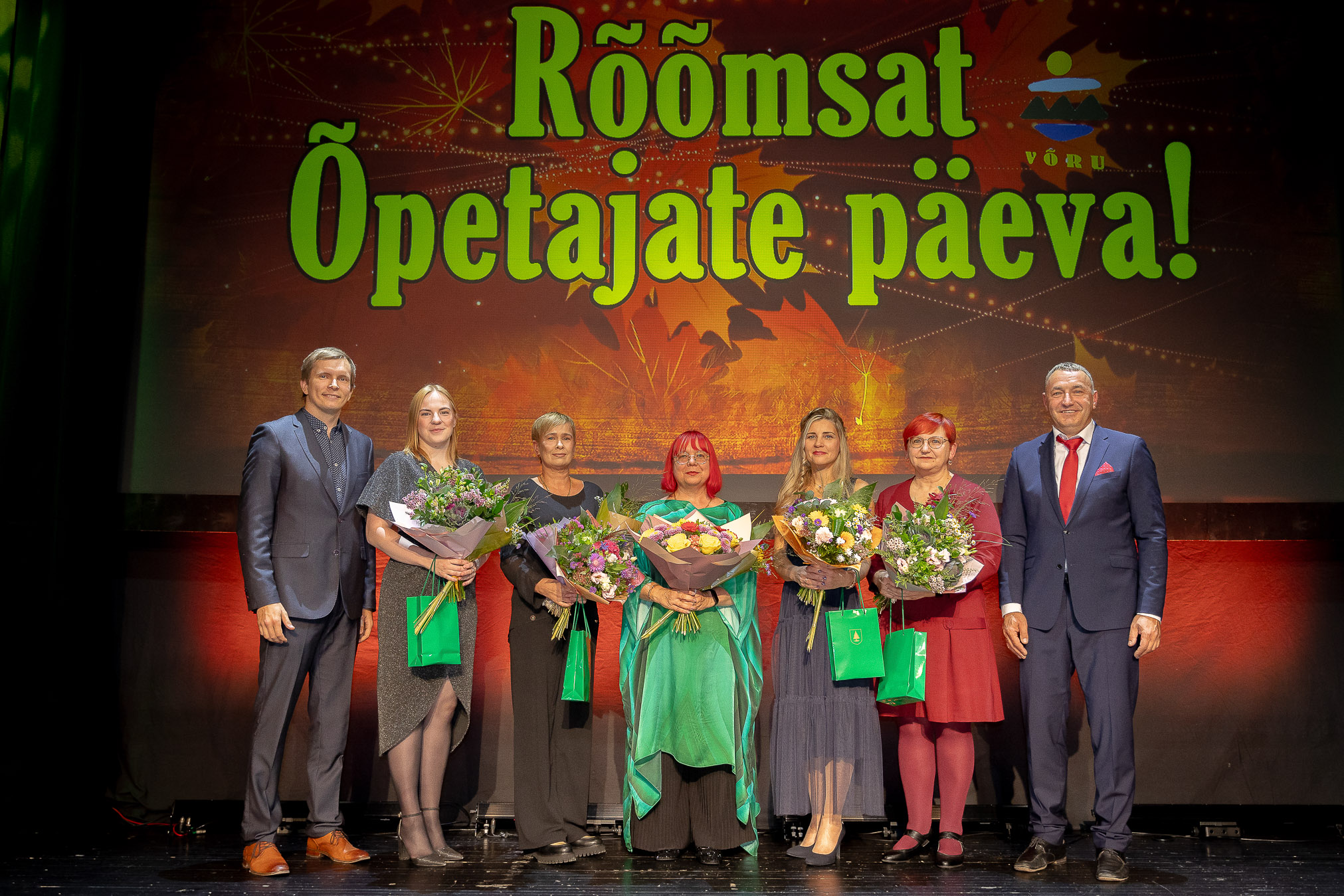 FOTOD Võru linn korraldas õpetajate päeva puhul vastuvõtu - Võrumaa Teataja